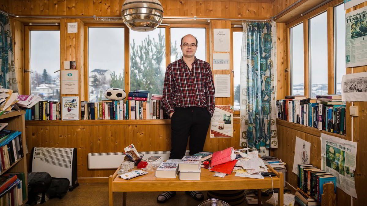 Portrettintervju med Hans Olav Lahlum (+) | DN