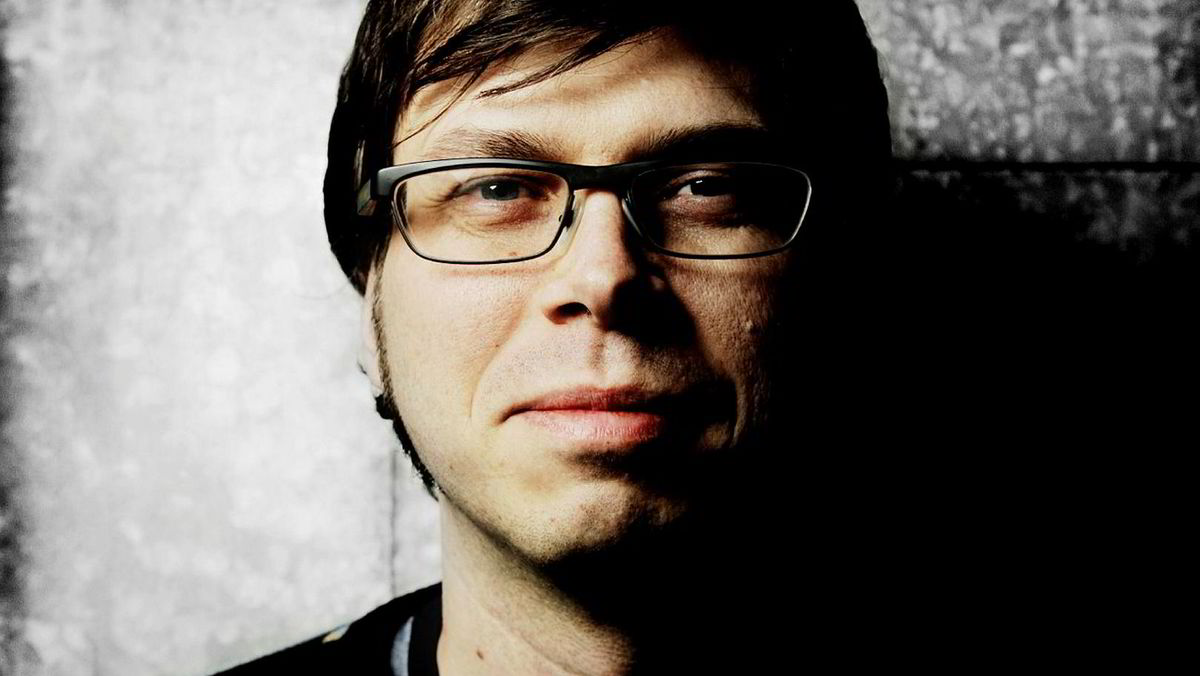 Anmeldelse: «Øynene i ørkenen» av John Erik Riley | DN