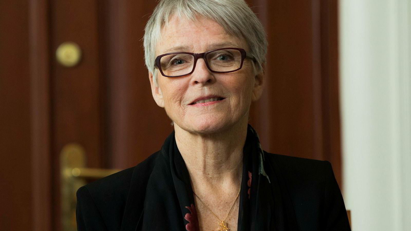 Anne Enger mener sentrum av norsk politikk forsvinner om KrF går til ...