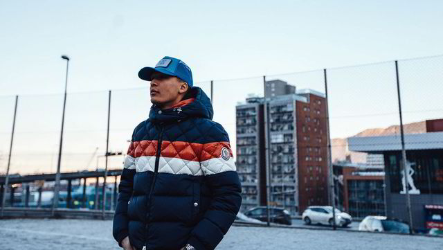 Anmeldelse av platen «#Frikjent» av rapperen Kamelen fra Bergen. (DN+) | DN