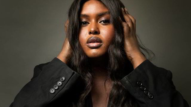 Hun er den første svarte plus-size transmodellen i Vogue