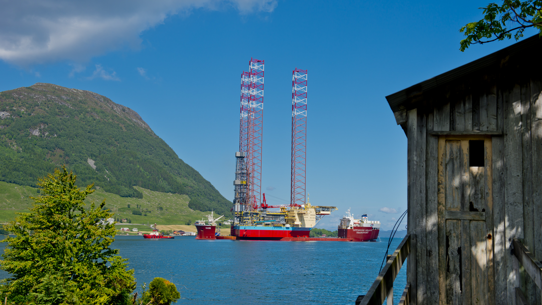 Verdens største oppjekkbare rigg har ankommet Norge | DN