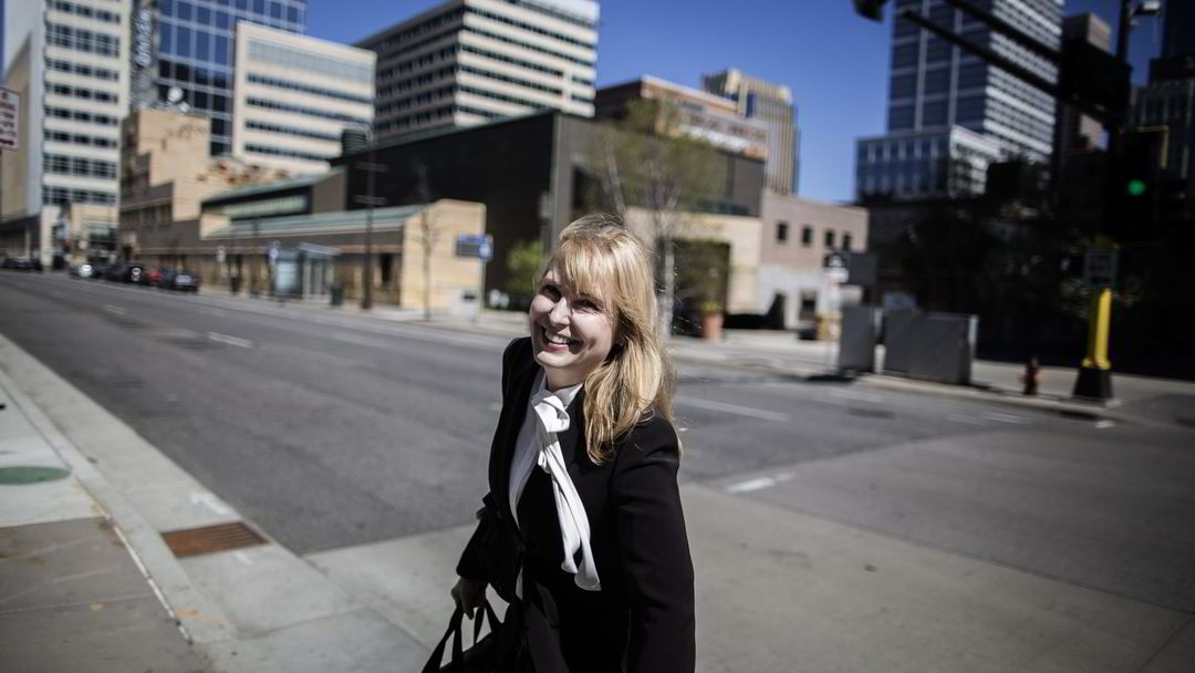 Ellen Sue Ewald får millioner i diskrimineringssak | DN