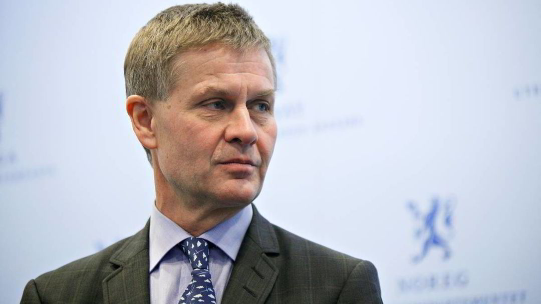 Solheim tvunget til å gå av | DN