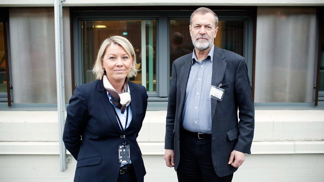 Setter alle i samme rom (+) | DN