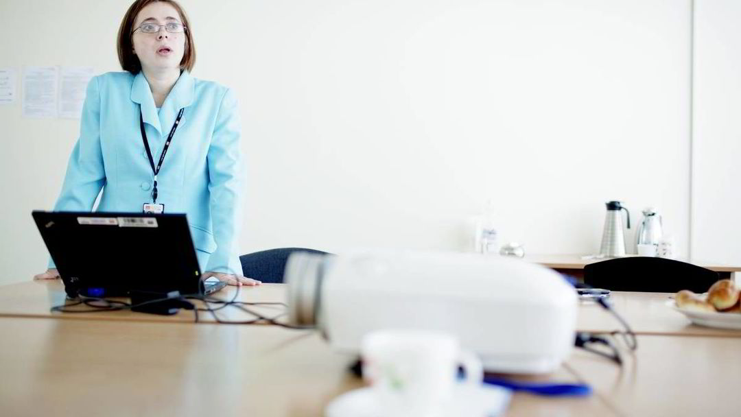 Tvinger EDB hjem | DN