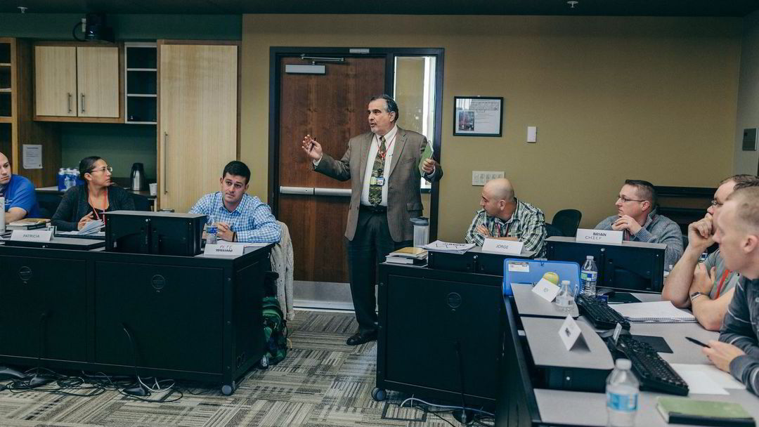 Toppteam trenes til å bli djevelens advokat (+) | DN