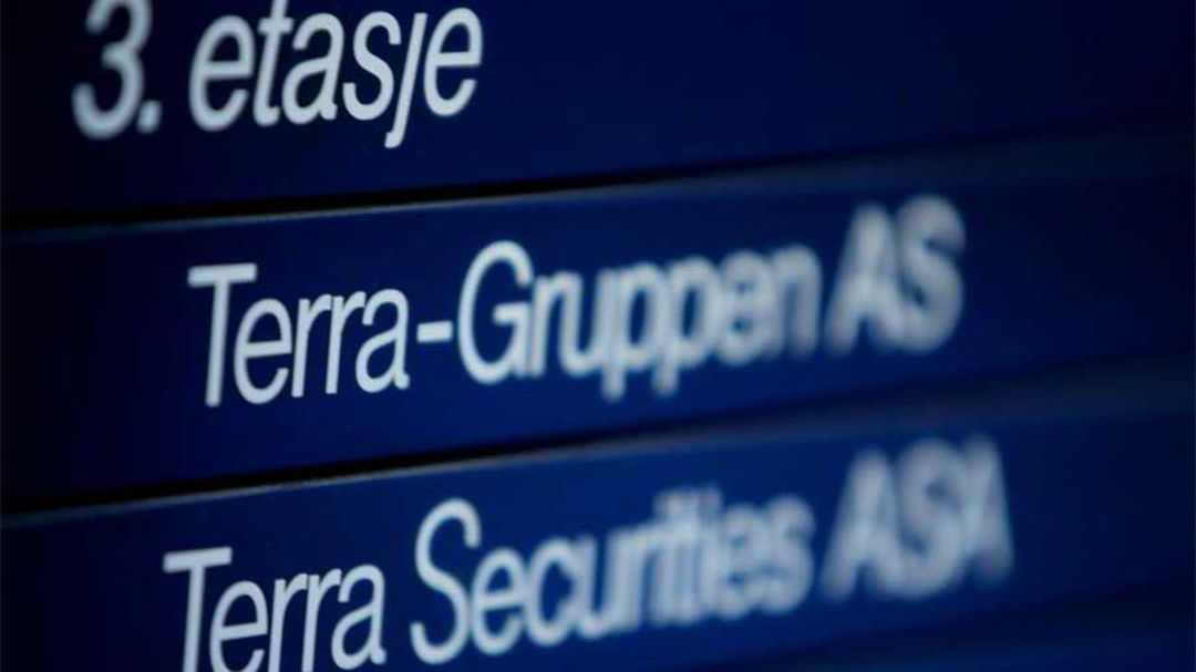 Krever penger av Terra-topper | DN