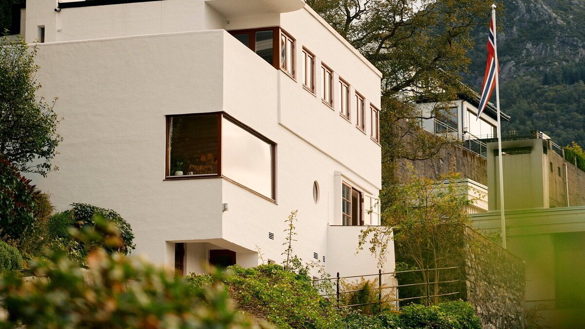 Villa Lau Eide, tegnet av arkitekt Leif Grung, er nyrenovert og kan besøkes under Open House ...