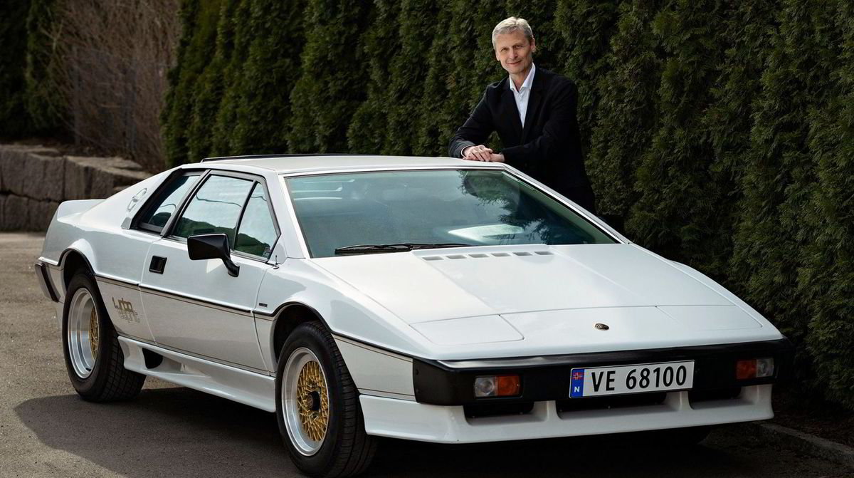 Mitt kjøretøy med Arne Blystad Helme og hans Lotus Esprit (+) | DN