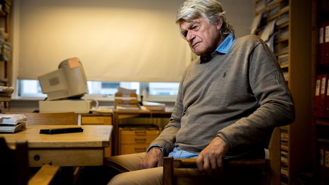 Forlagslegenden Bjørn Smith-Simonsen: – Om Gyldendal vil sluke hele Pax ...