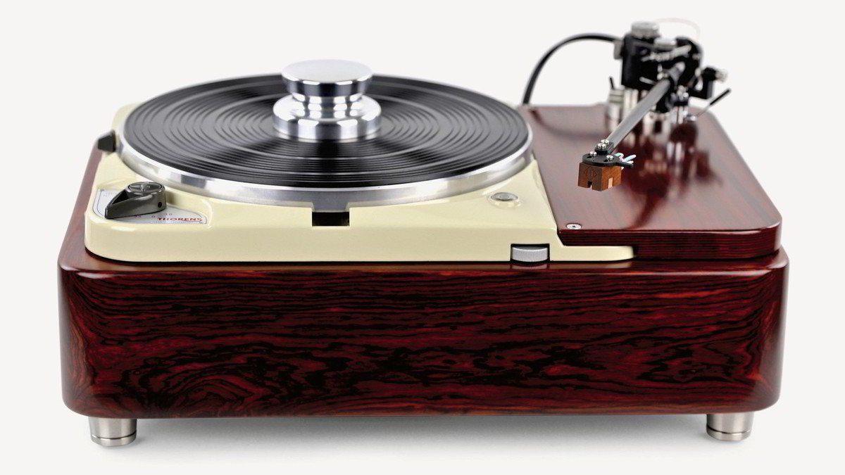 Ny bok om platespillerens historie: «Revolution: The History of ...