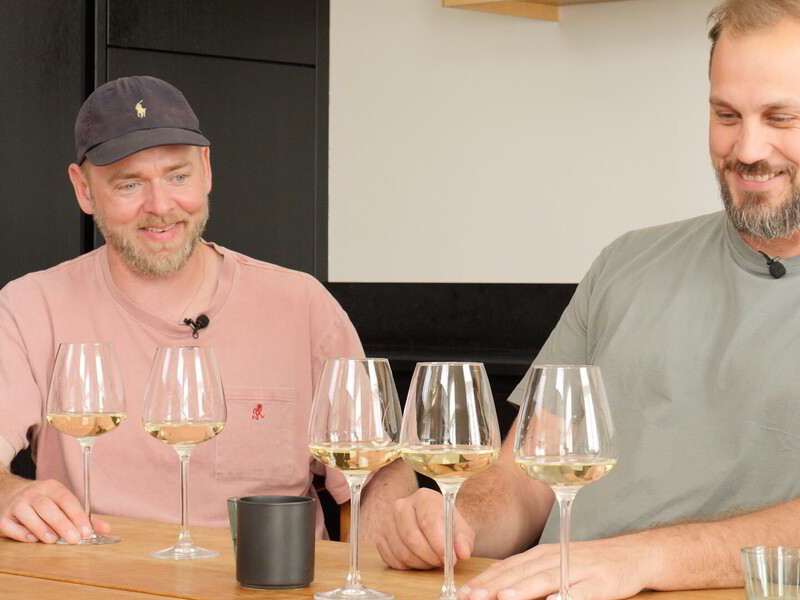 Tore Sagen, Espen Nersveen og Anne Rokkan blindsmaker hvitvin - finner ...