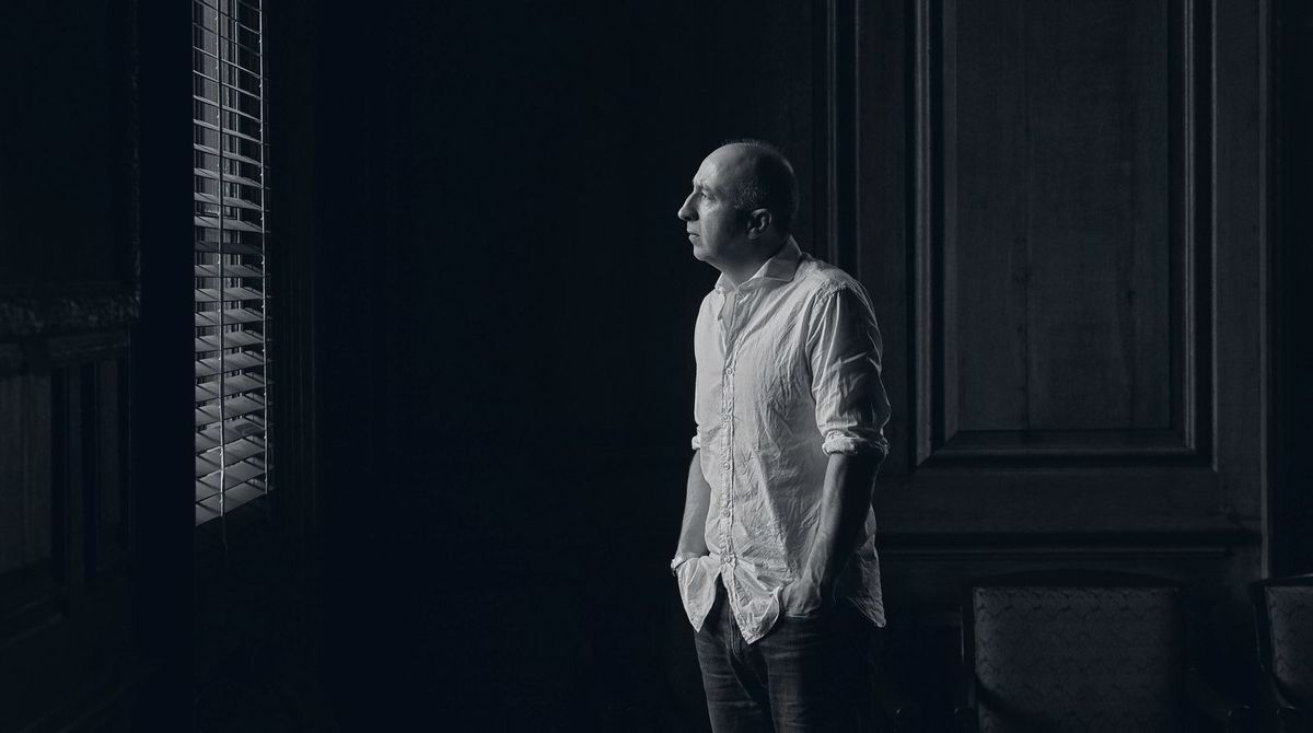 Anmeldelse av essaysamlingen «Seriøs observering» av ...