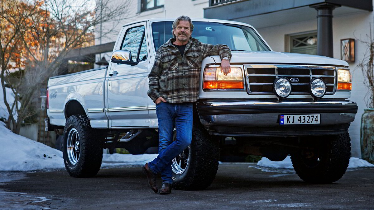 Mitt kjøretøy med Per Johan Pettersen og hans Ford F150. (+) | DN